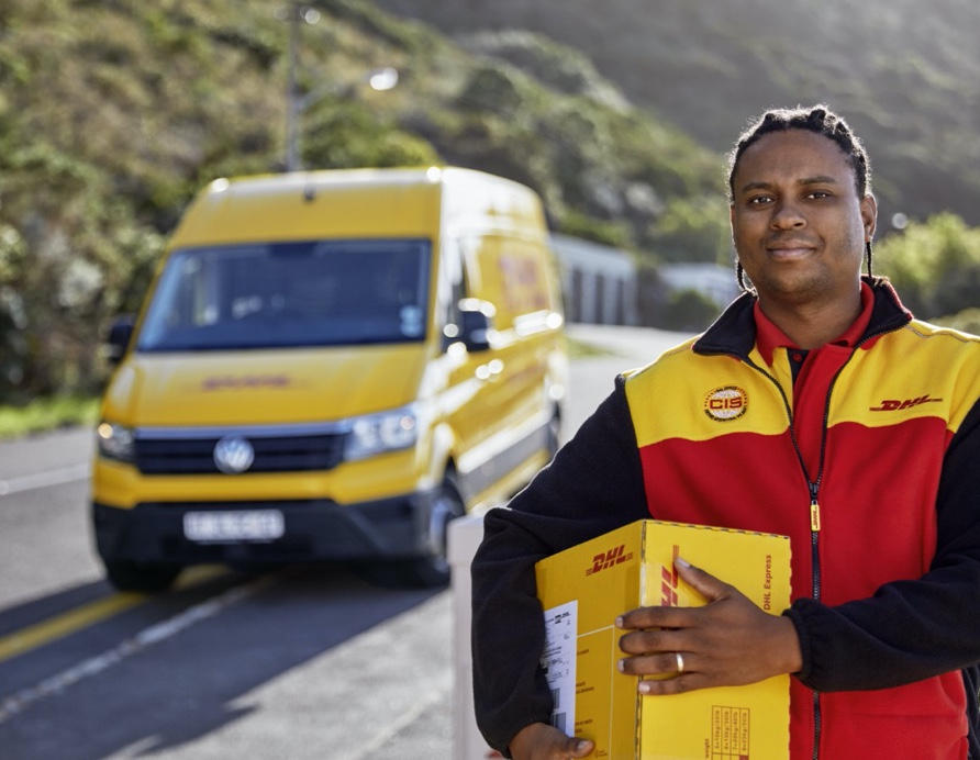 Dhl Uniform